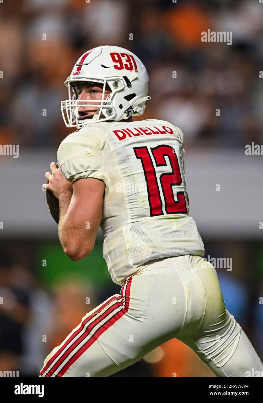 KNOXVILLE, TN - SEPTEMBER 09: Austin Peay Governors quarterback Mike ...