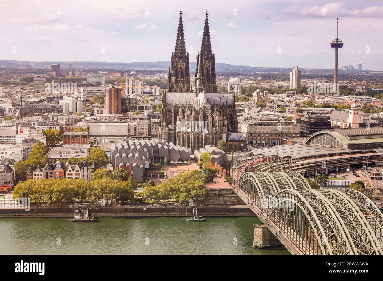Cologne Cathedral with Hohenzollern Bridge, Kölner Dom, Cologne ...