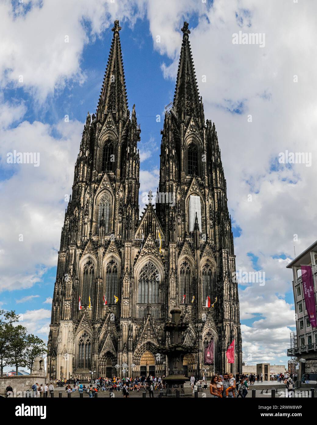 Cologne Cathedral exterior front, Kölner Dom, Cologne, Germany Stock ...