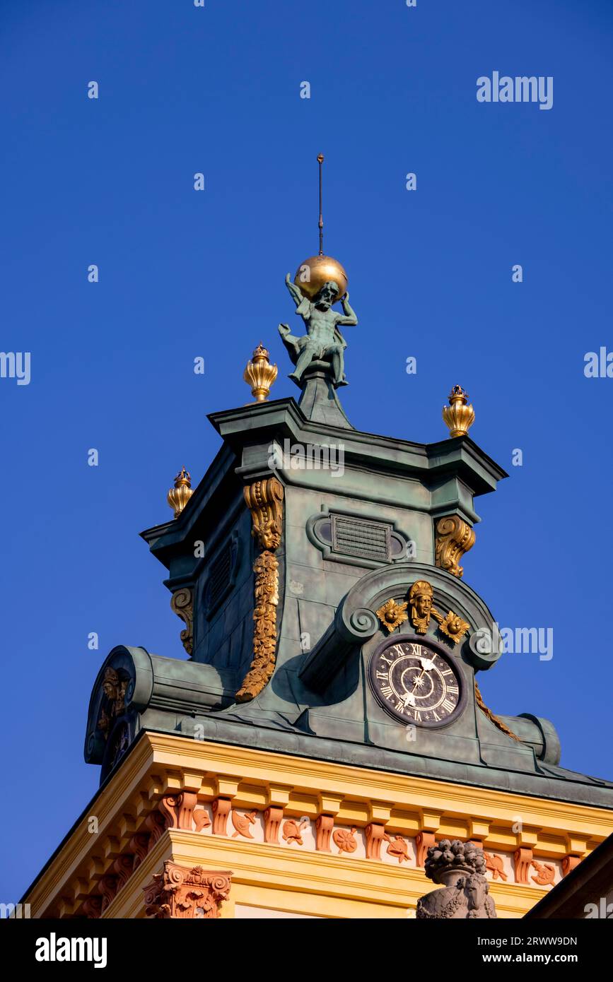 House tower city palace hi-res stock photography and images - Alamy