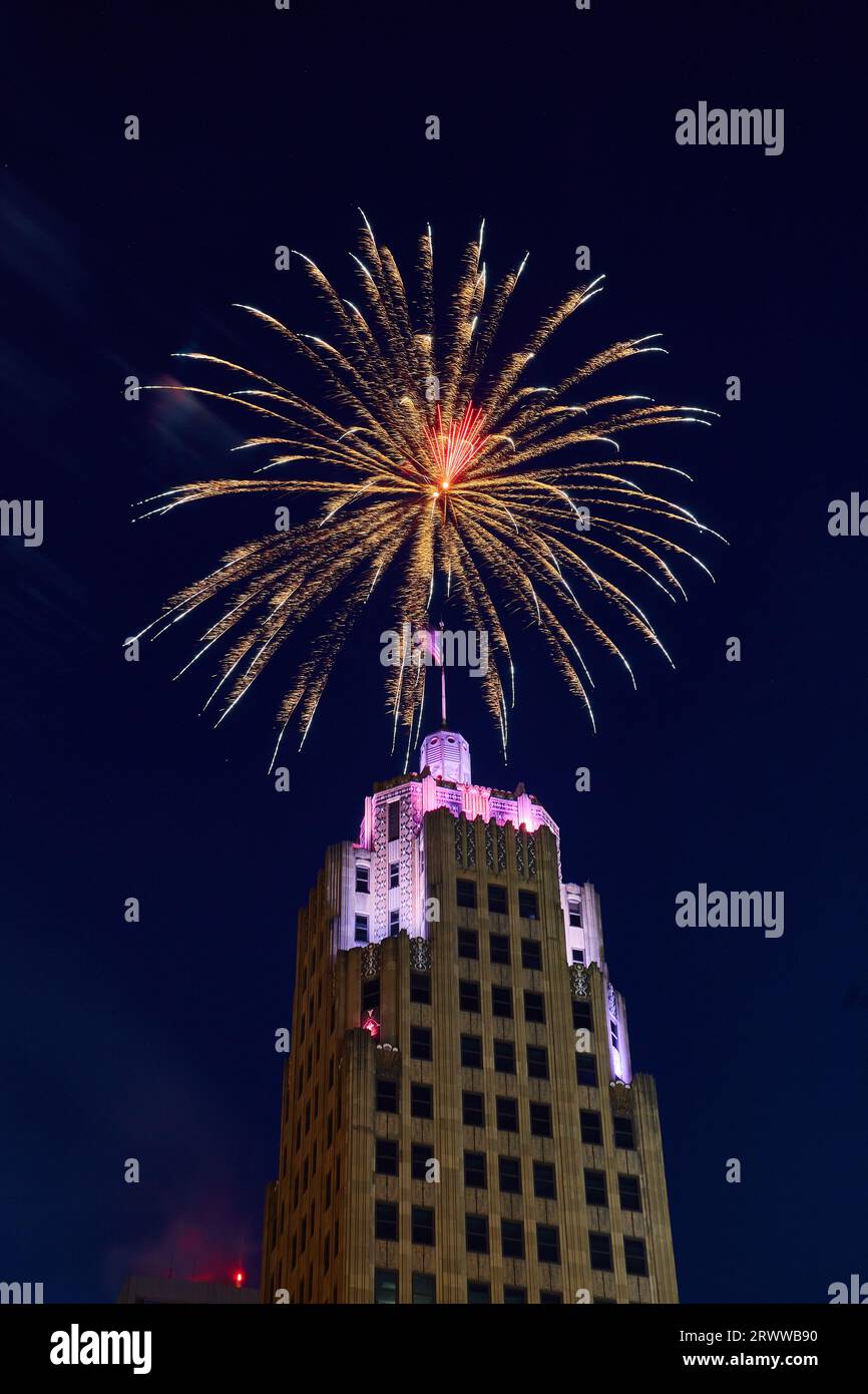 Fireworks Over Downtown Fort Wayne Hi Res Stock Photography And Images