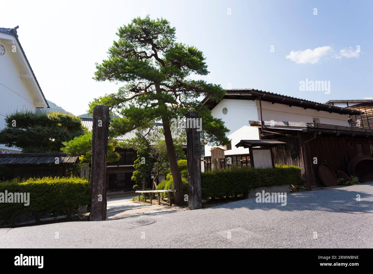 Side honjin okutani hi-res stock photography and images - Alamy