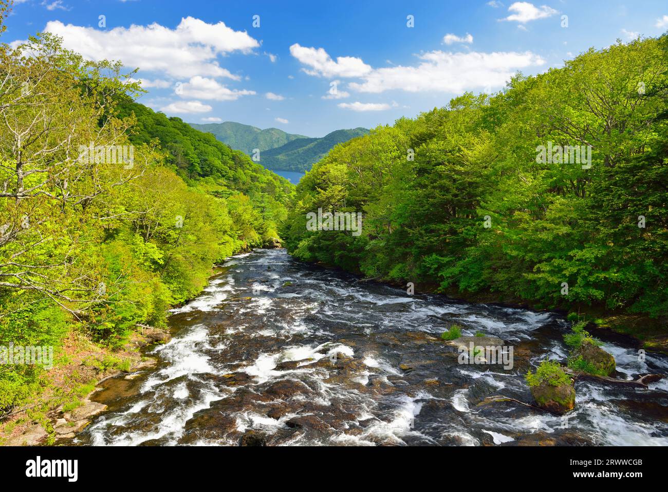 Ryuzu no Taki Waterfall and Lake Chuzenji Stock Photo - Alamy