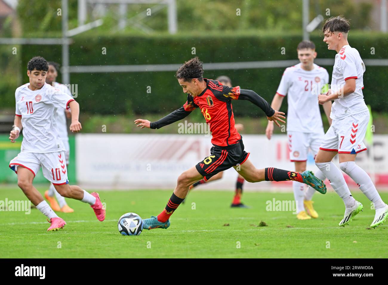 Defending jacob hi-res stock photography and images - Alamy