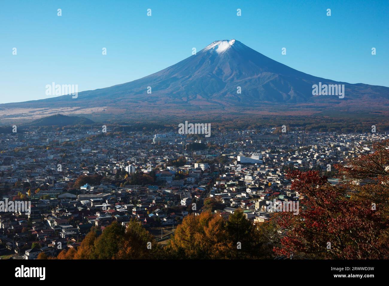 Fuji Fuji and Fuji-Yoshida City from the Churyo Pagoda Stock Photo - Alamy