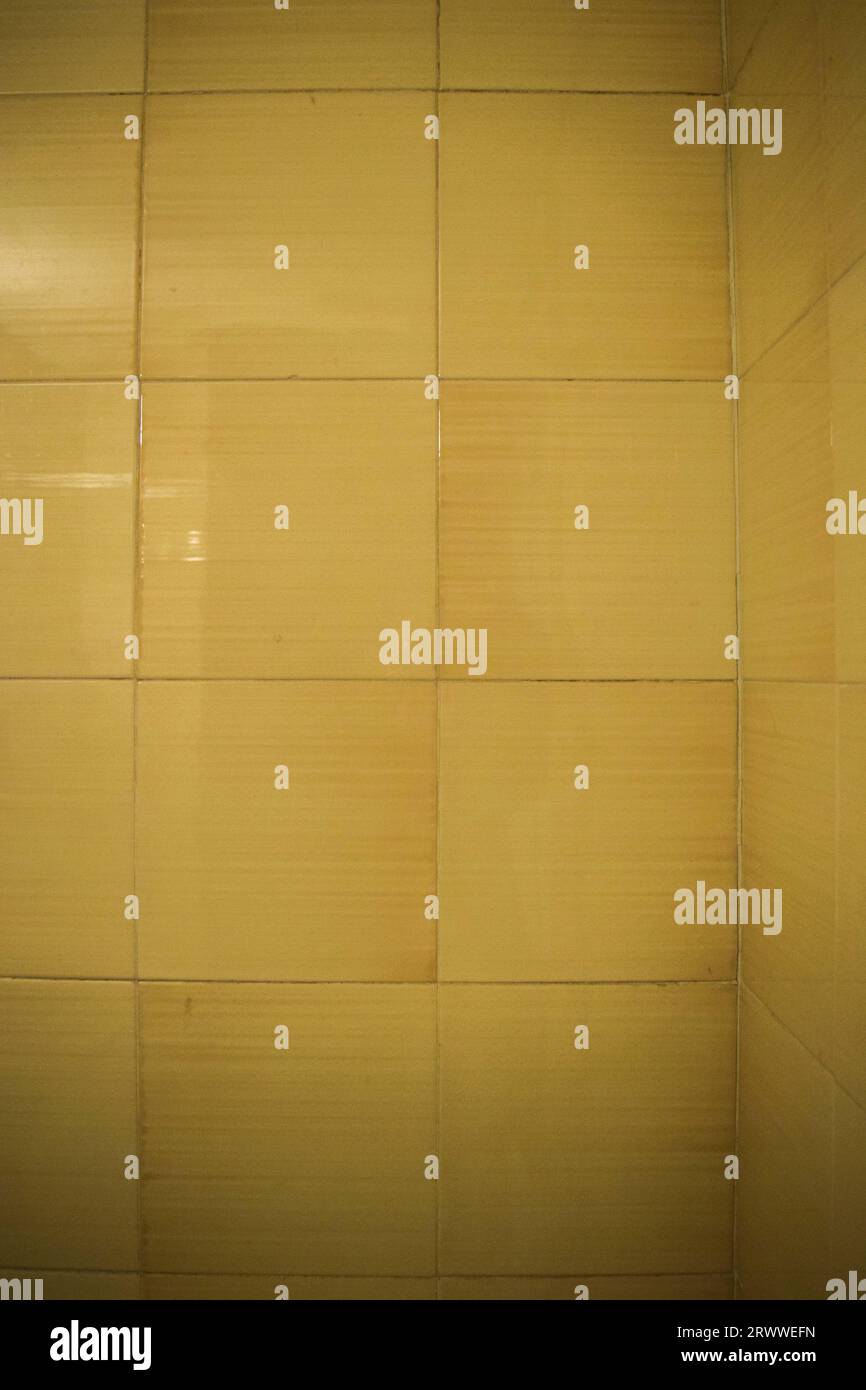 Brown square ceramic tiles hi-res stock photography and images - Alamy