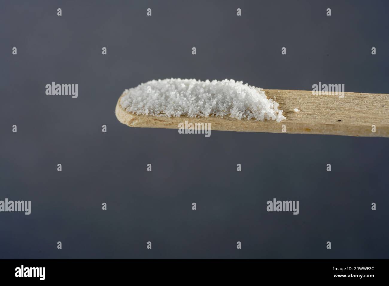 White powder chemistry hi-res stock photography and images - Alamy
