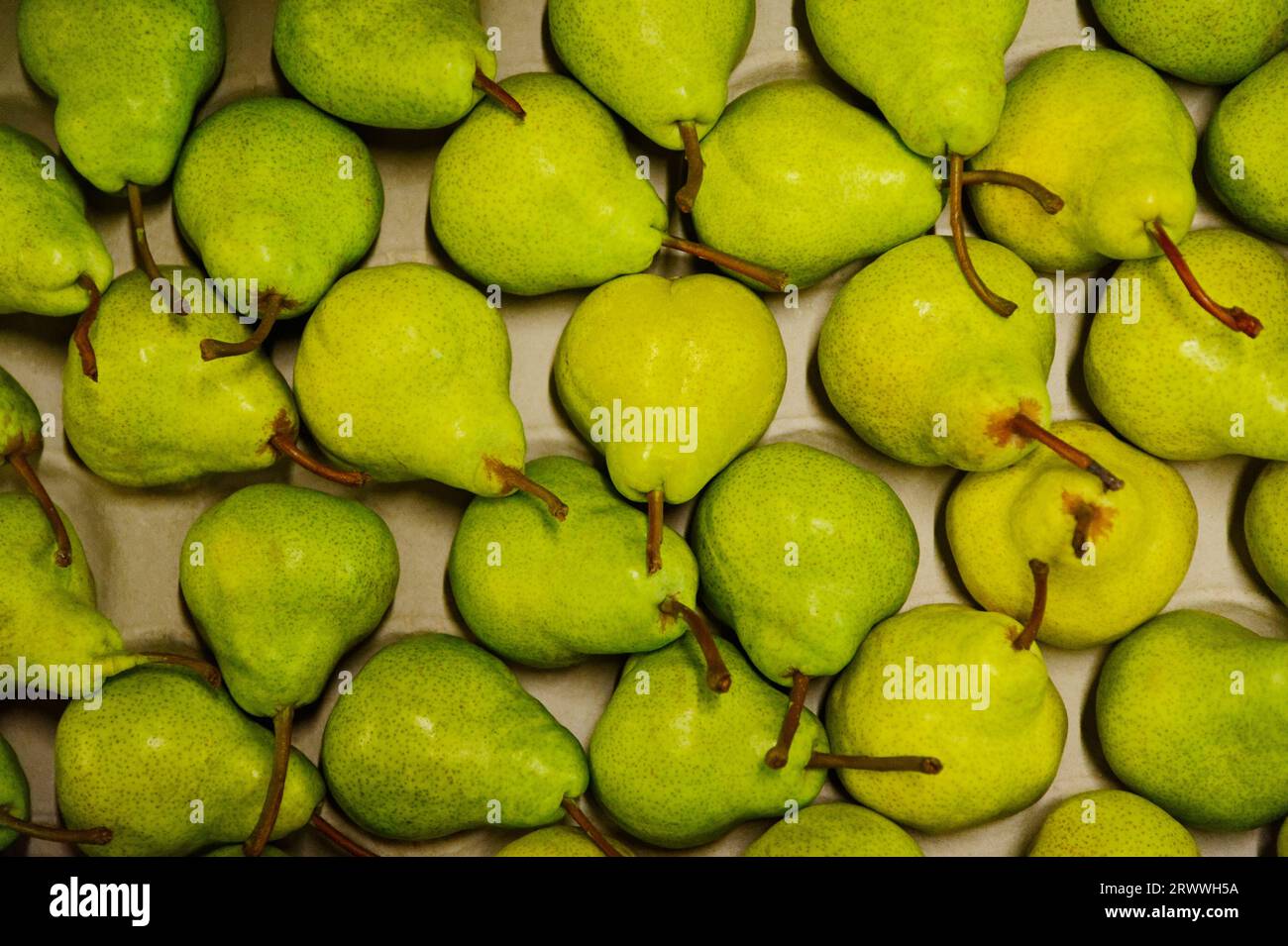 Fresh pears pie hi-res stock photography and images - Alamy