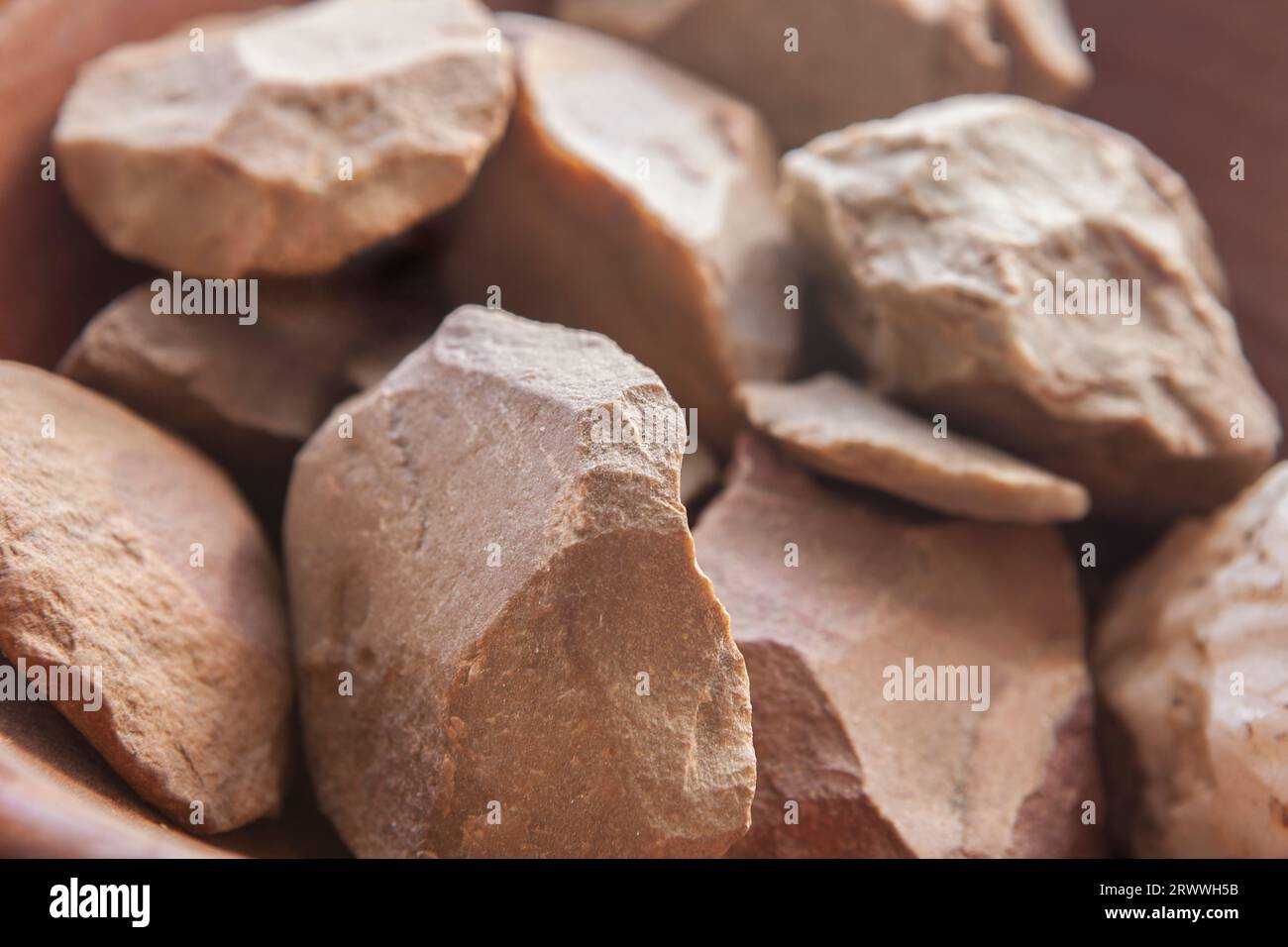 Quartzite pebbles from alluvial terraces of Vegas Altas del Guadiana ...