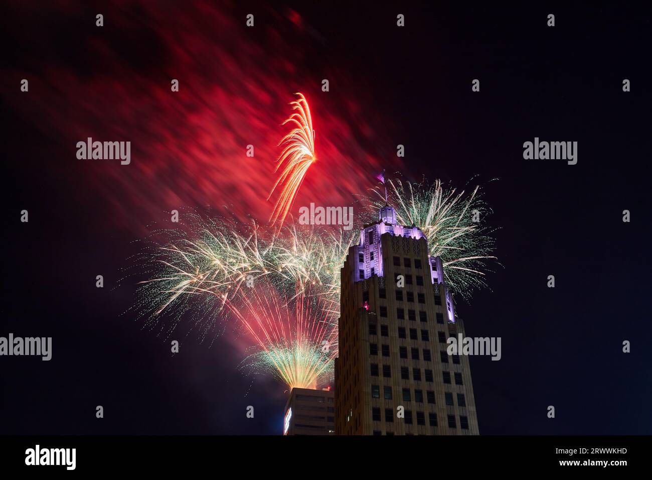 Fireworks over downtown fort wayne hi-res stock photography and images ...