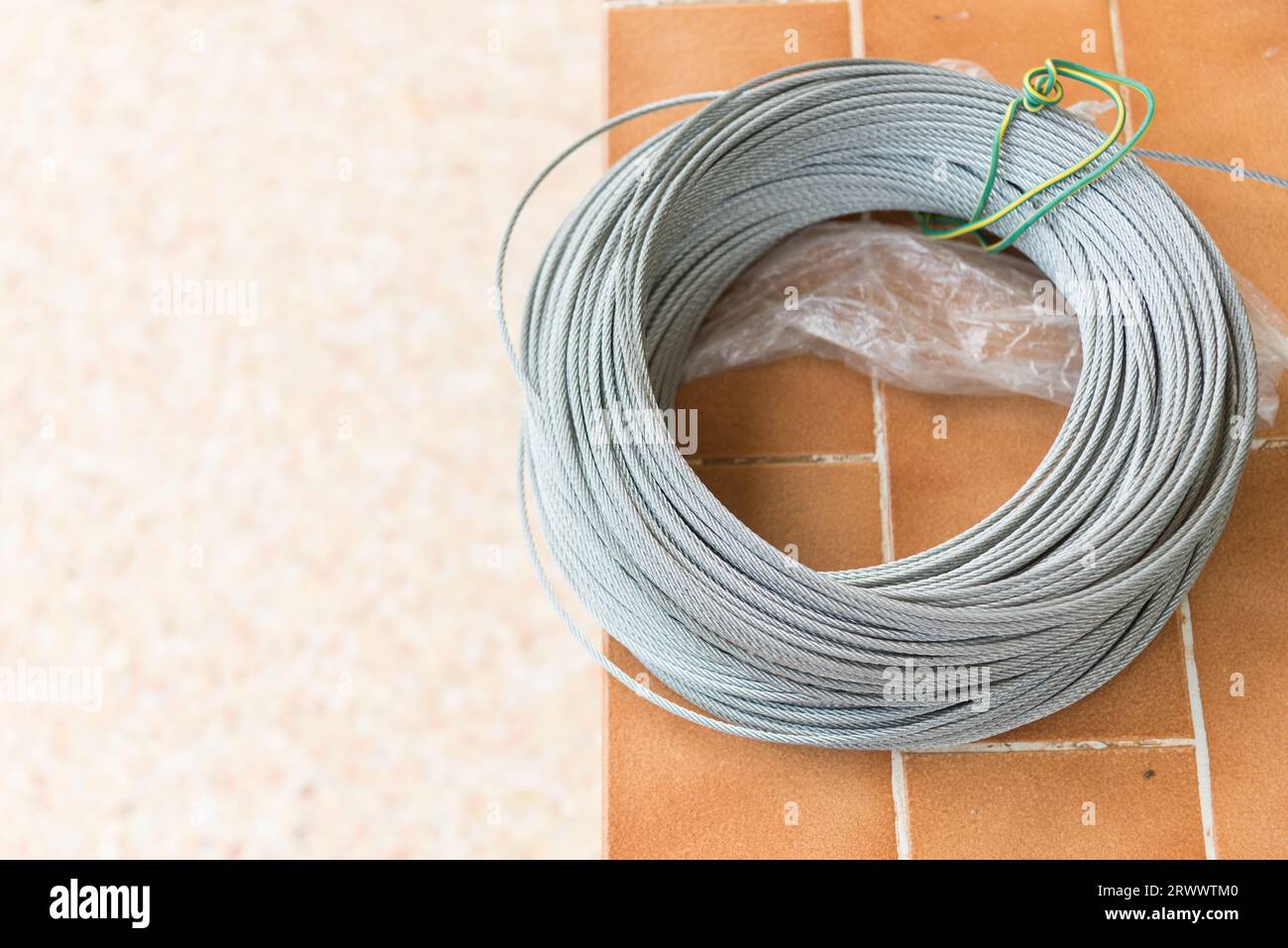 Rope sling drum hi-res stock photography and images - Alamy