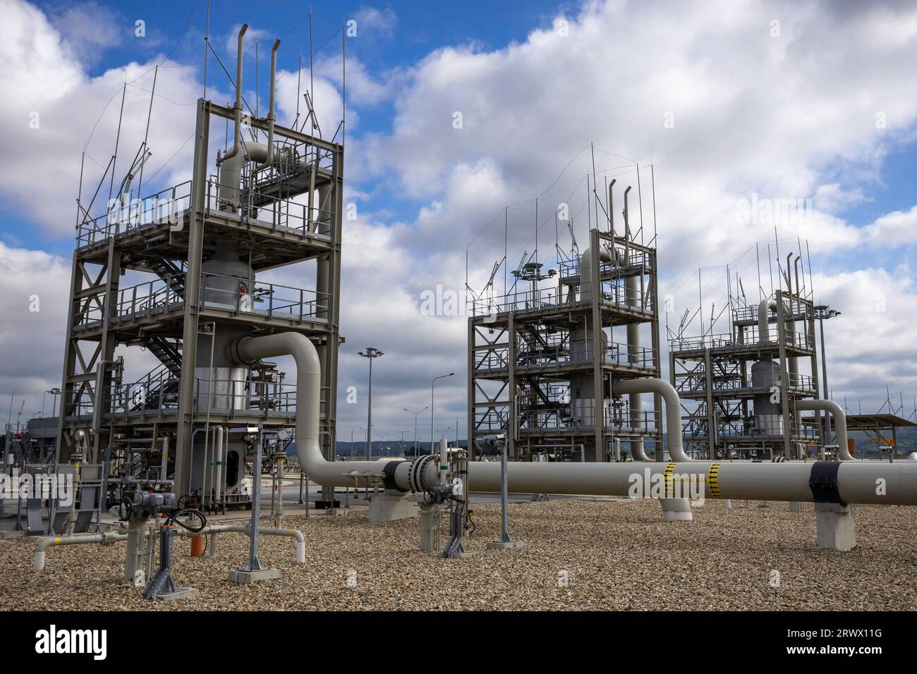 Main gauge hi-res stock photography and images - Alamy