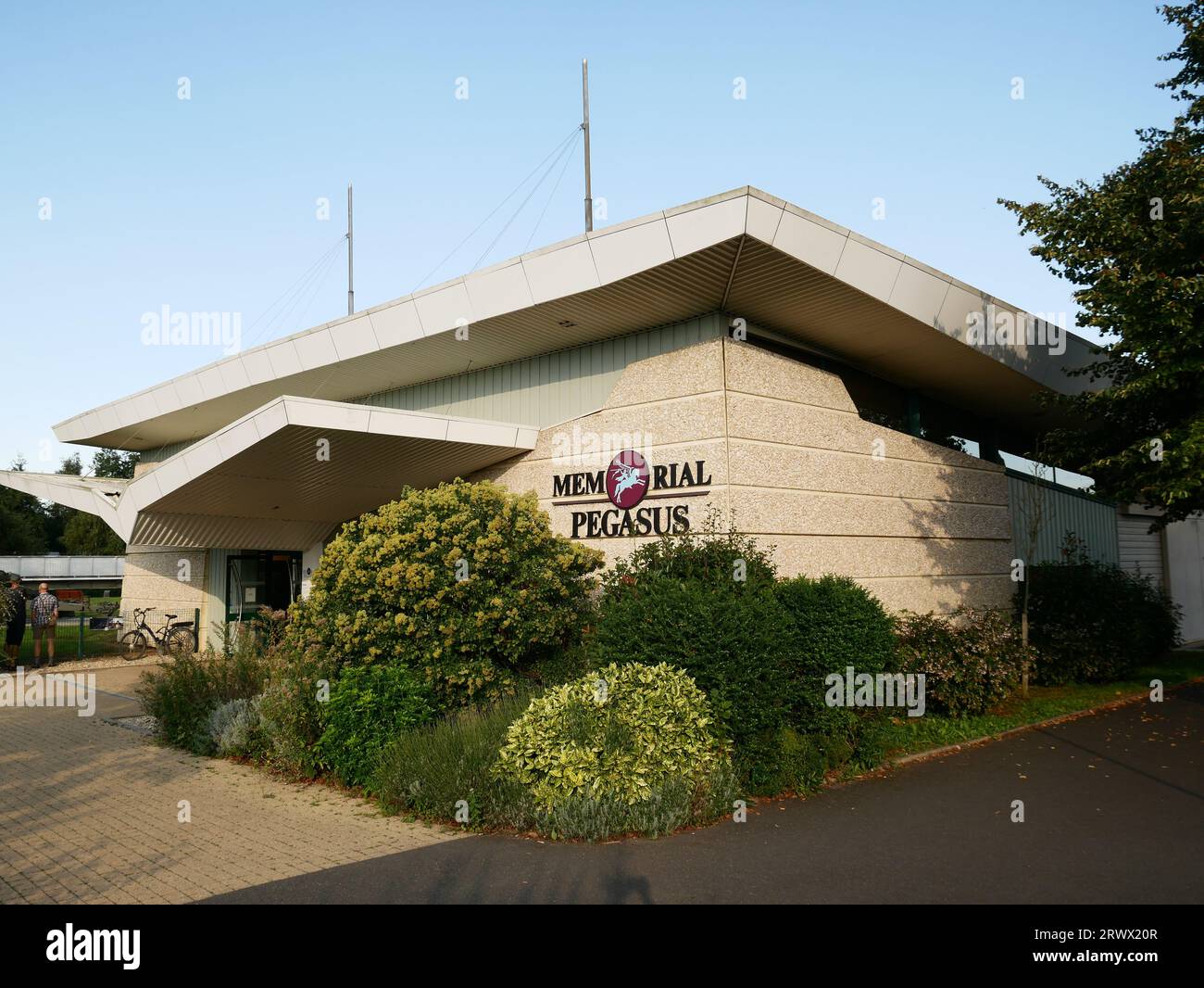 Pegasus bridge museum hi-res stock photography and images - Alamy
