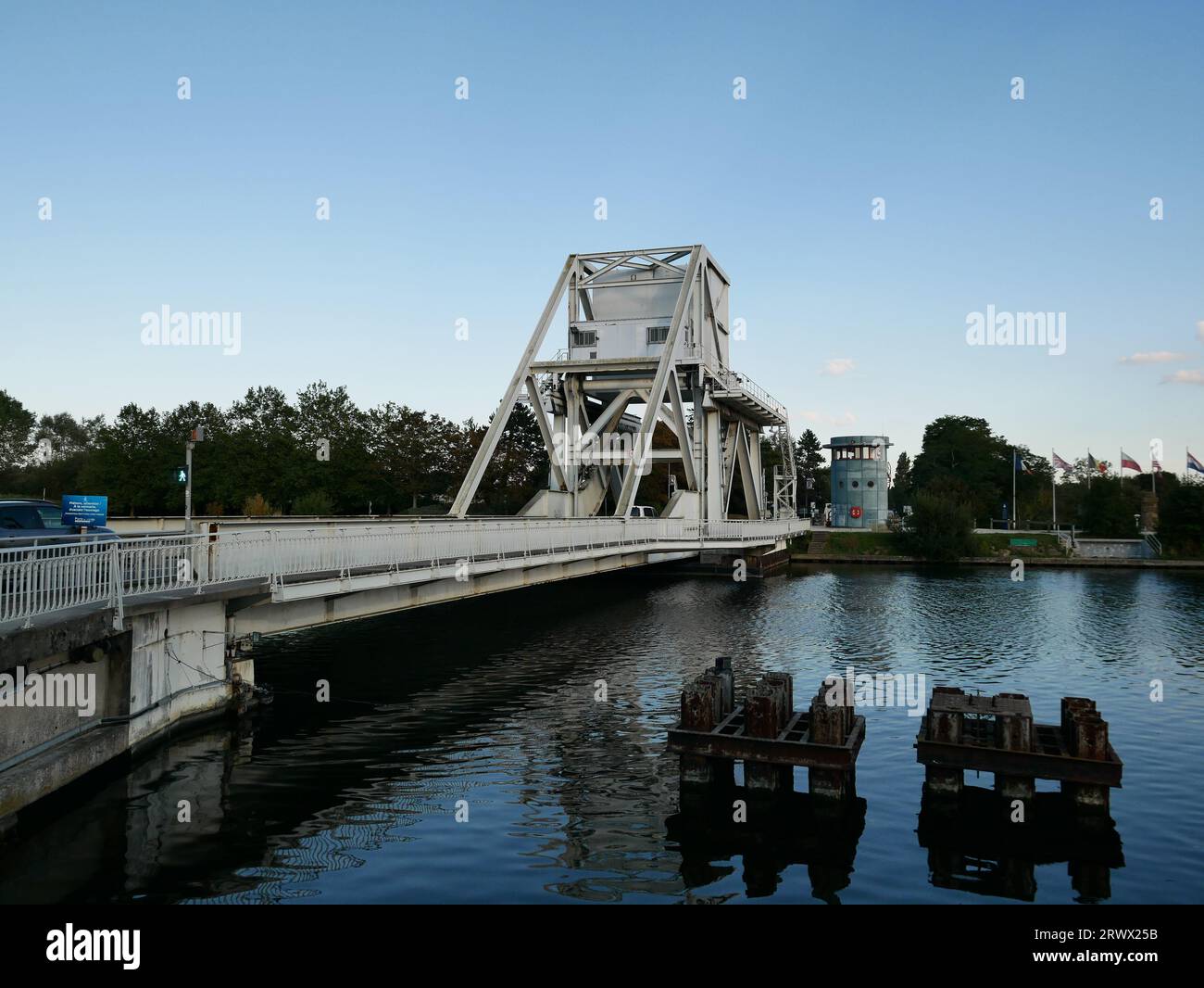 Pegasus bridge memorial hi-res stock photography and images - Alamy