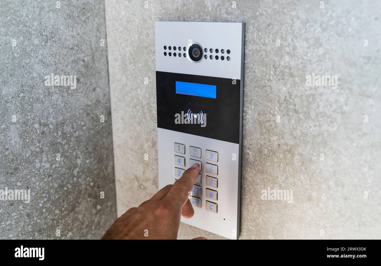 Smart key ring hi-res stock photography and images - Alamy