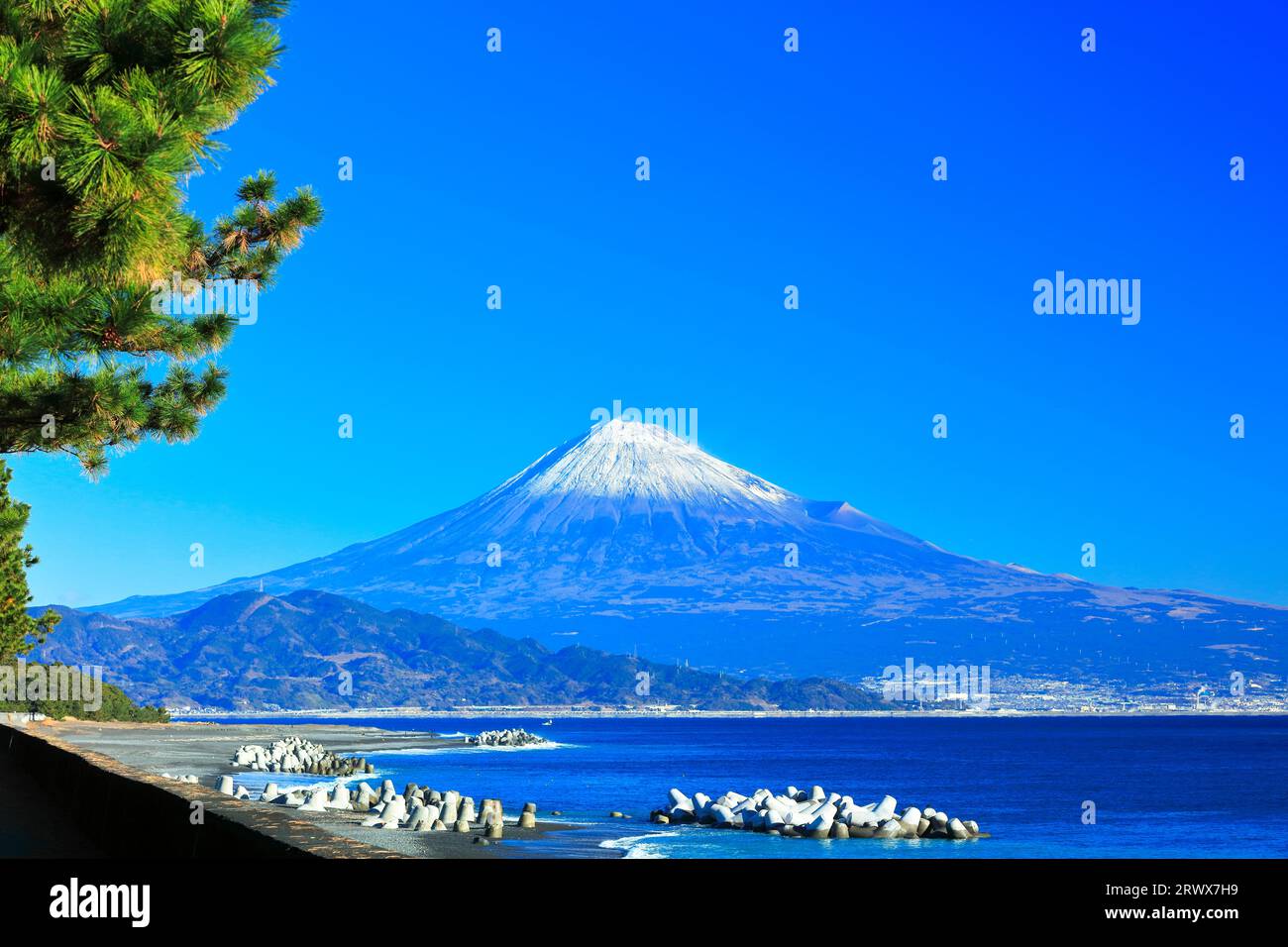 Mt fuji from miho no matsubara hi-res stock photography and images - Alamy