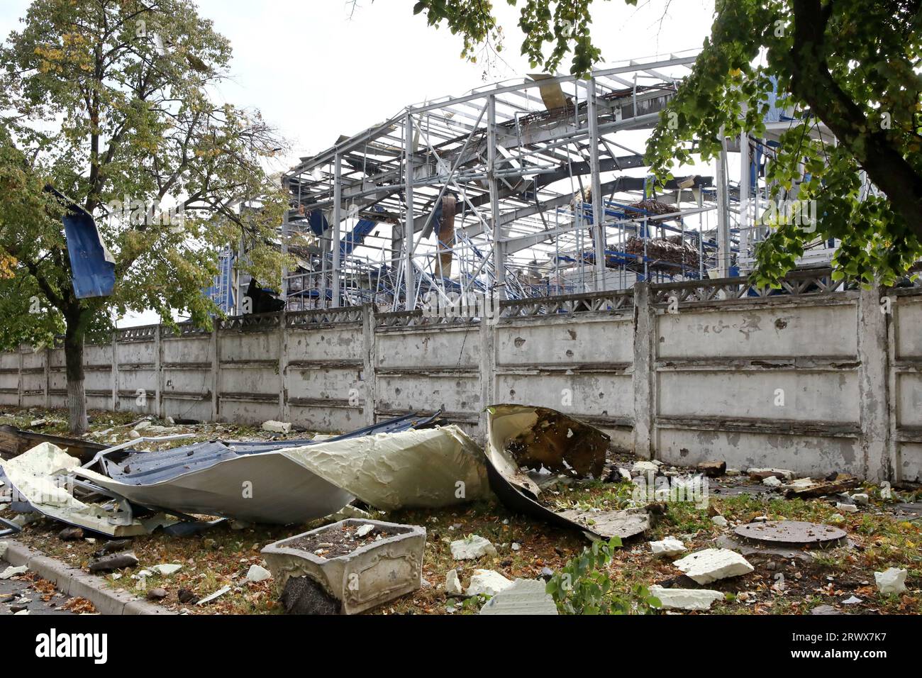 Vyshneve, Ukraine. 21st Sep, 2023. VYSHNEVE, UKRAINE - SEPTEMBER 21, 2023 - A Pepsi plant shows ...