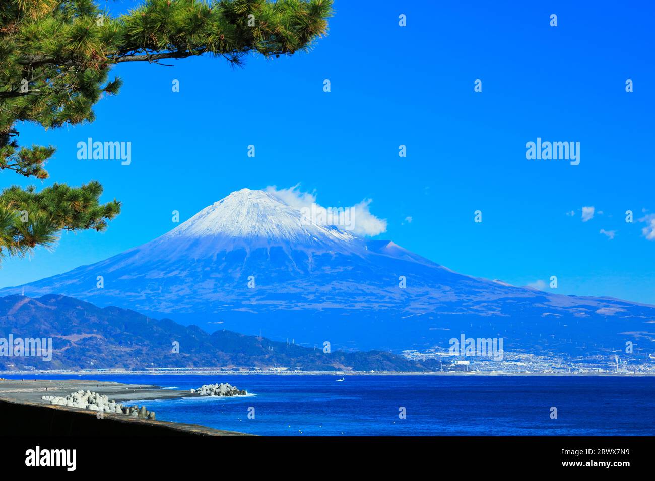Mt fuji from miho no matsubara hi-res stock photography and images - Alamy