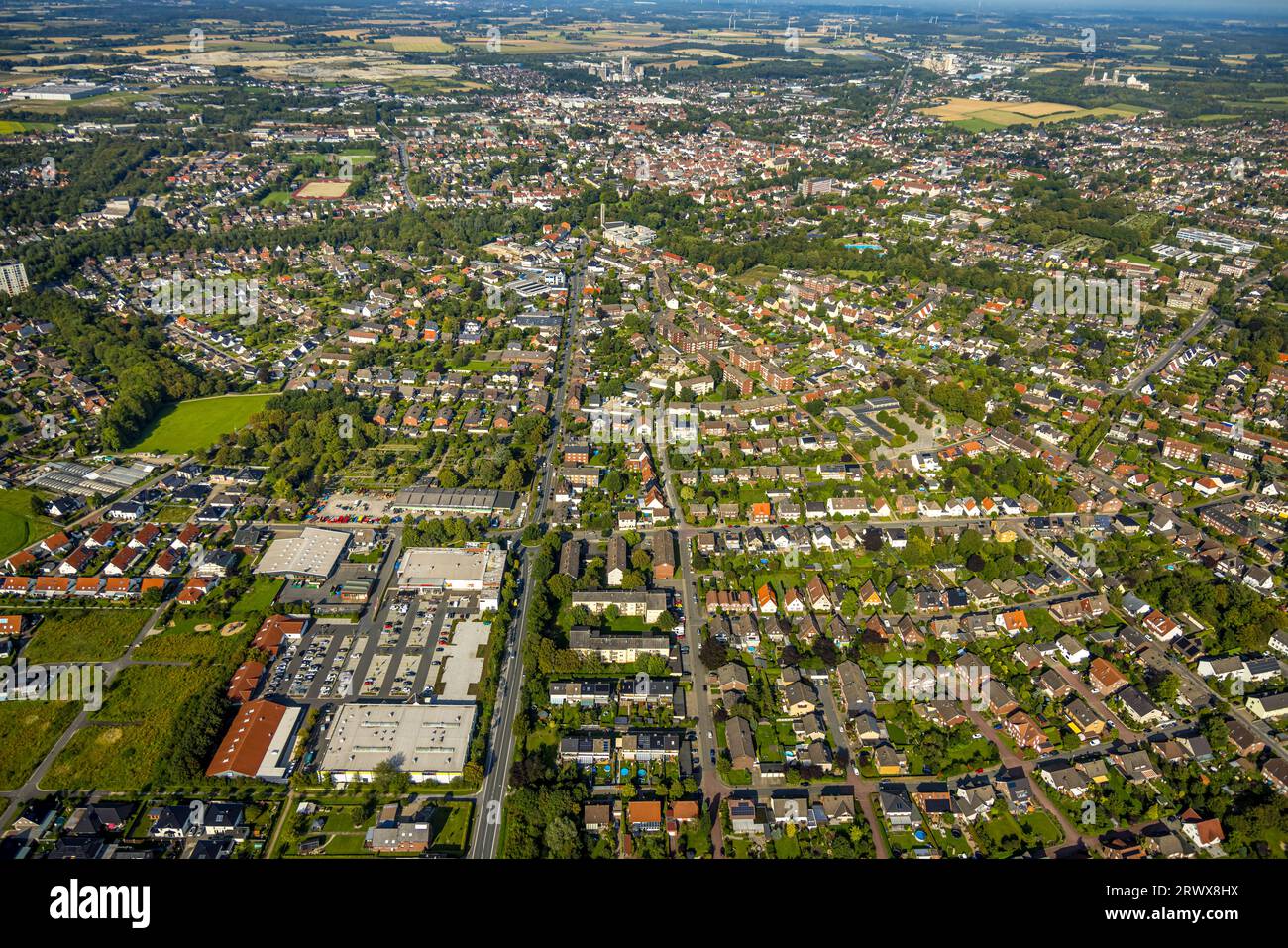 Birds eye view supermarket hi-res stock photography and images - Alamy