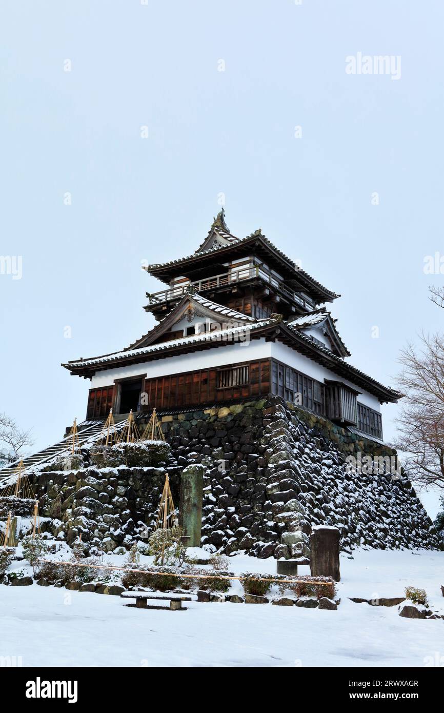 Winter in Hokuriku Snow on the castle keep of Maruoka Castle, the ...