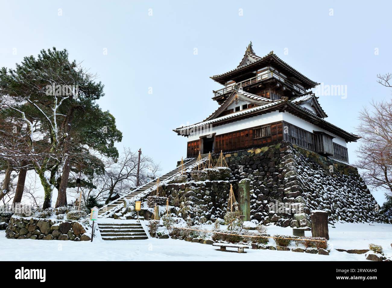 Winter in Hokuriku Snow on the castle keep of Maruoka Castle, the ...