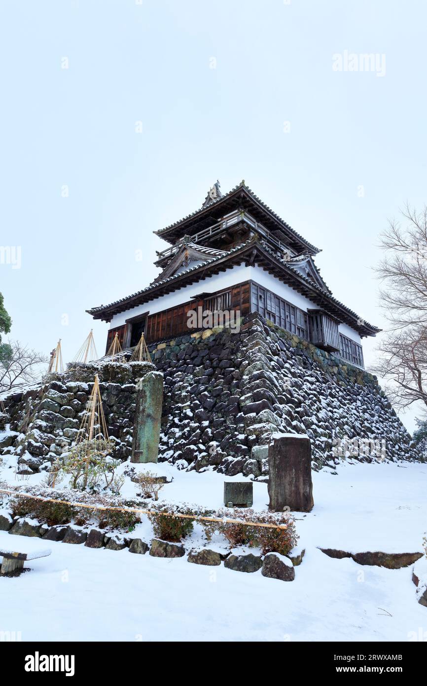 Winter in Hokuriku Snow on the castle keep of Maruoka Castle, the ...
