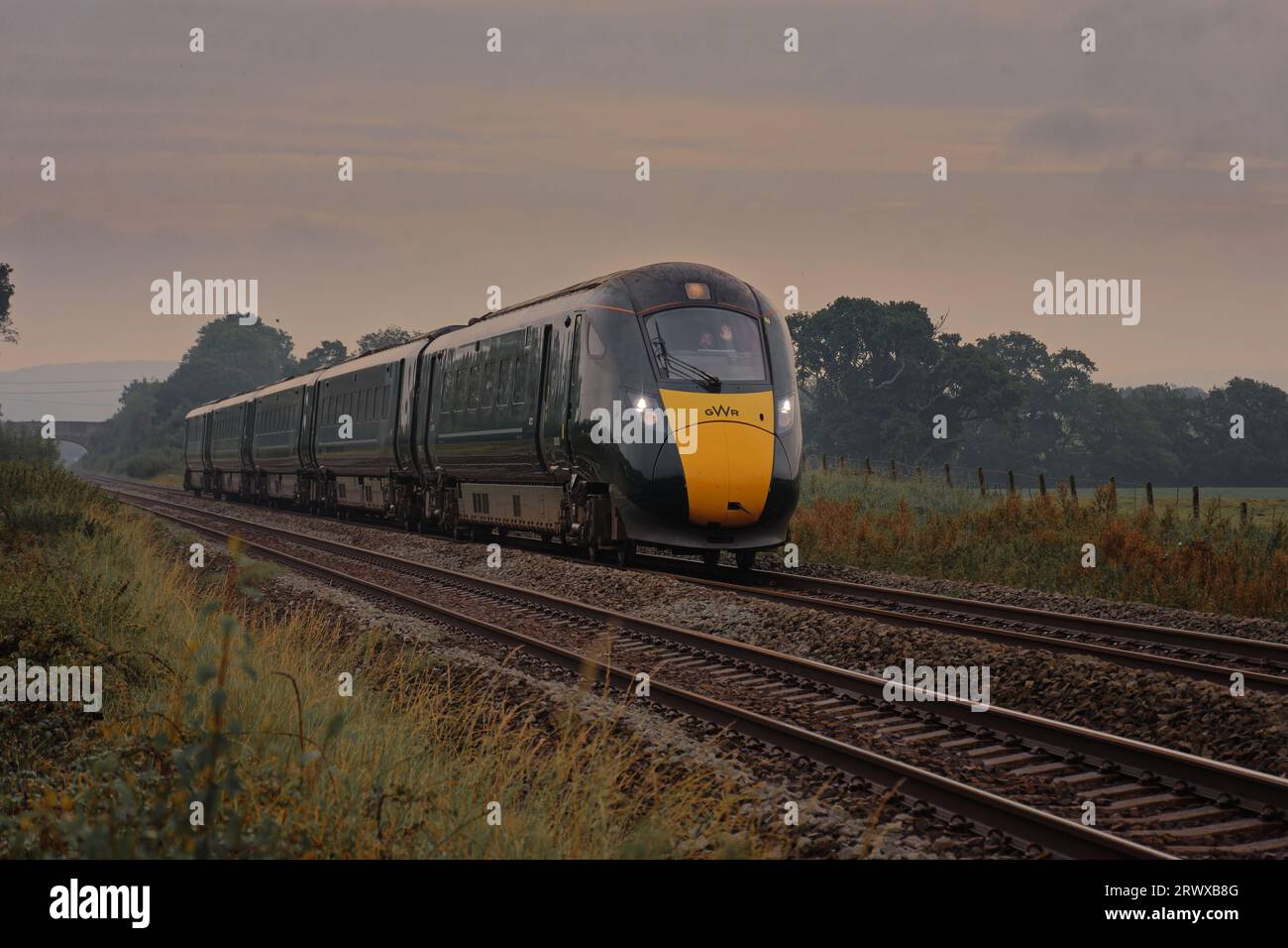 Iet train hi-res stock photography and images - Alamy