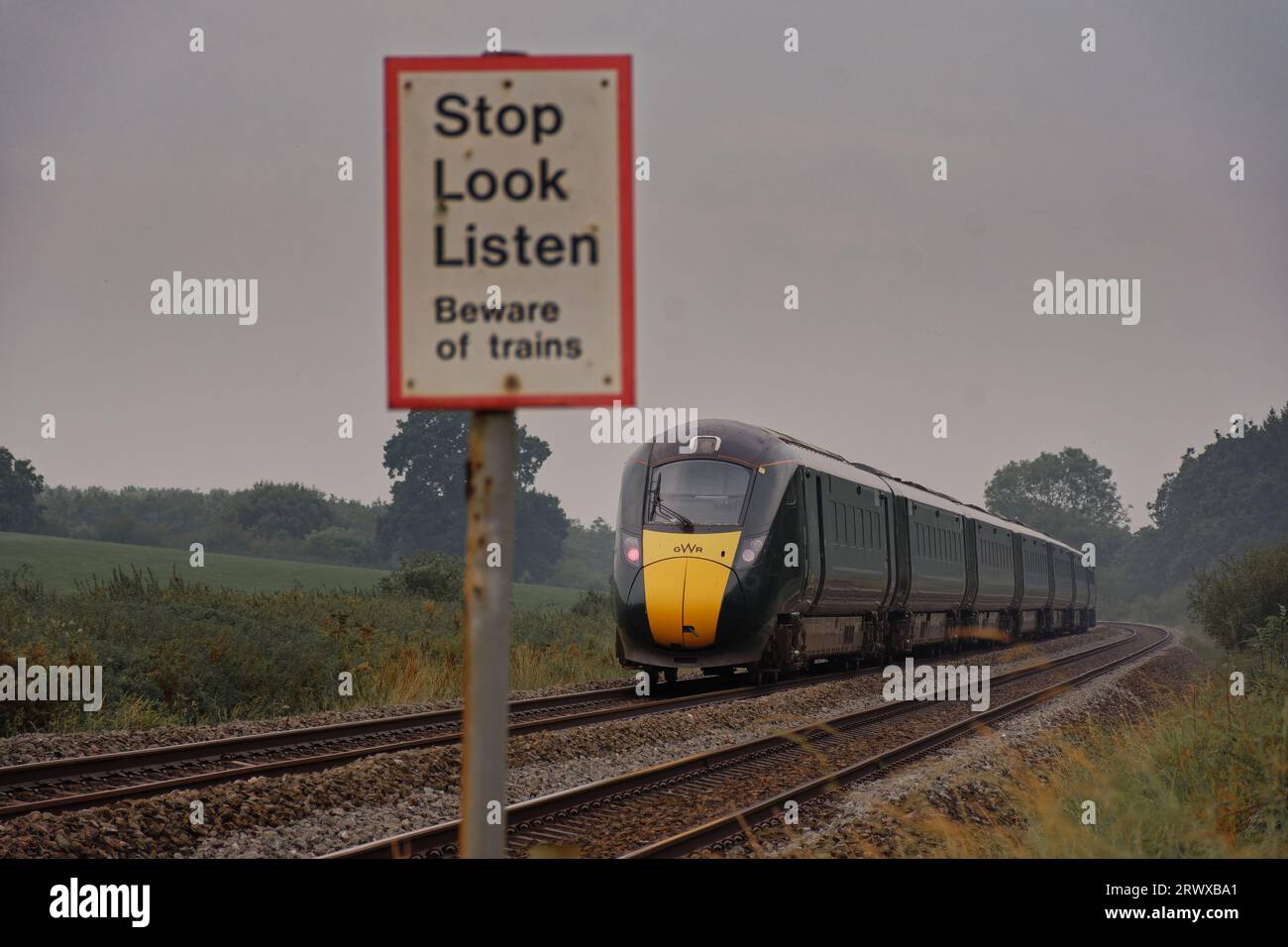 Iet train hi-res stock photography and images - Alamy