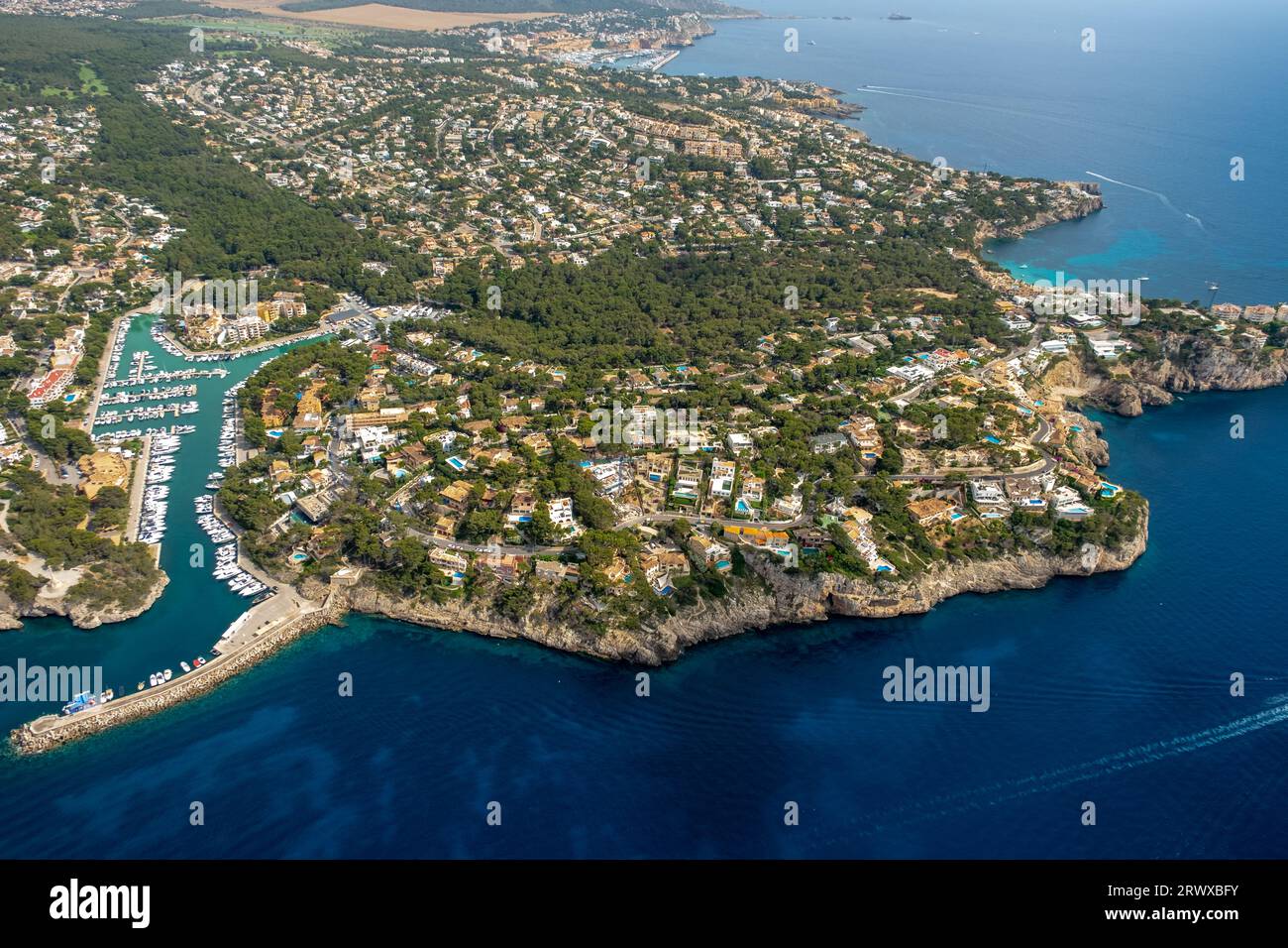 Puerto de santa ponsa hi-res stock photography and images - Alamy