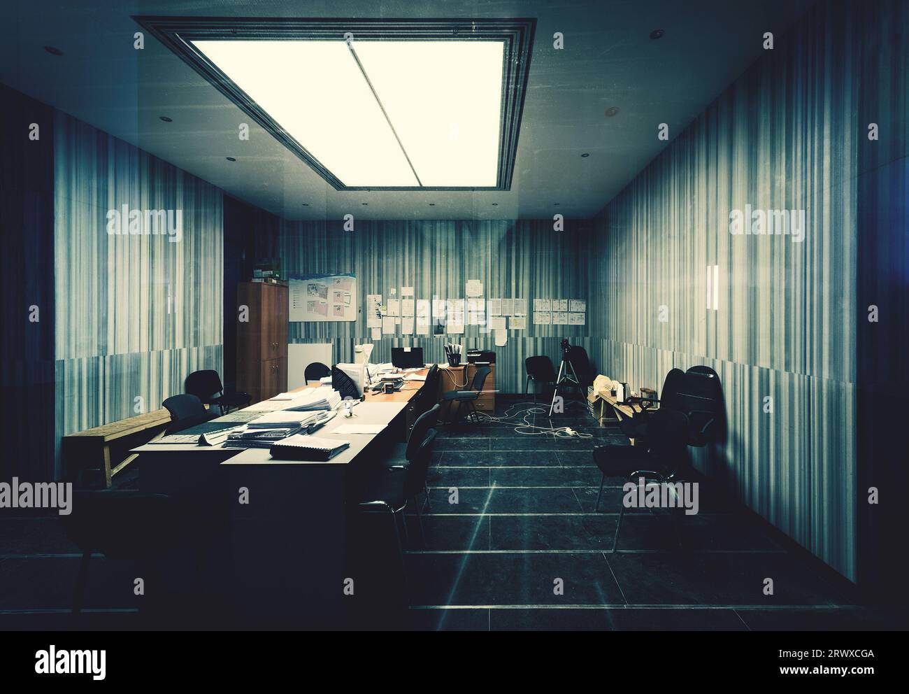 Messy workplace hi-res stock photography and images - Alamy