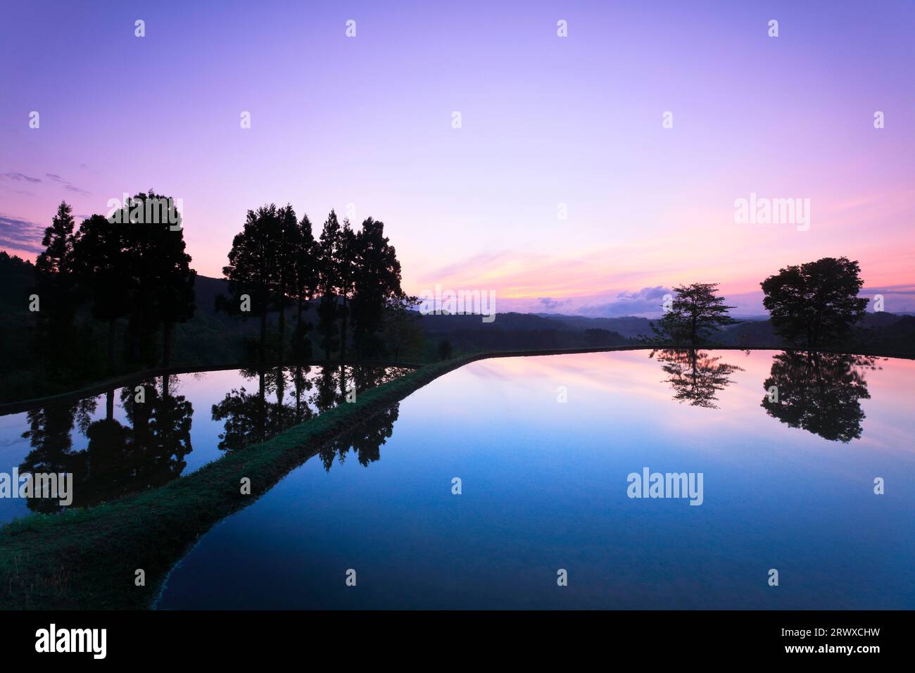 Mirror sky hi-res stock photography and images - Alamy
