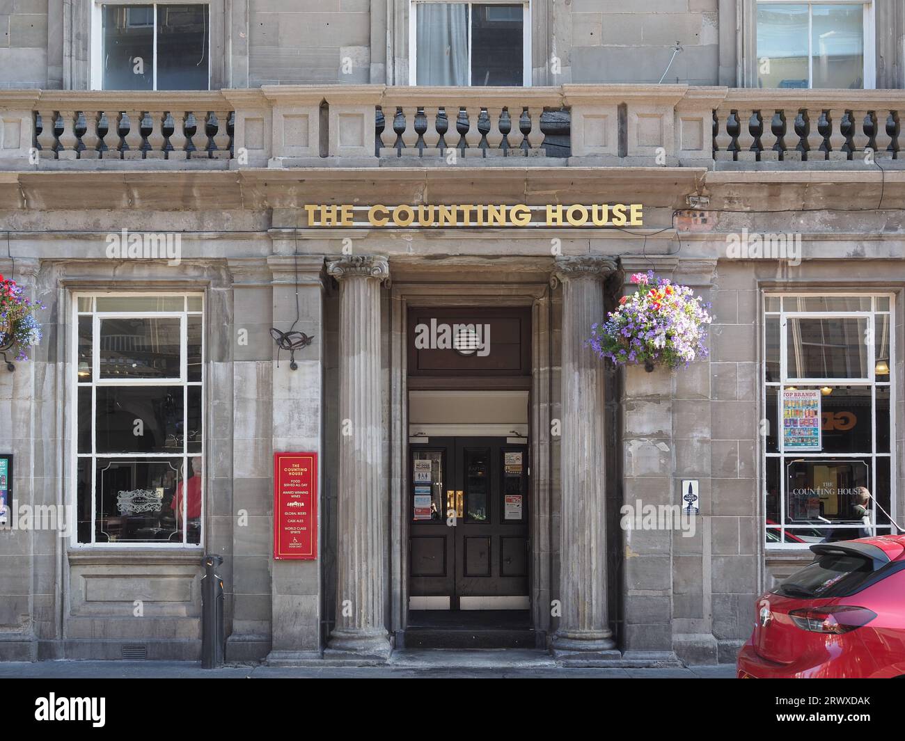DUNDEE, UK - SEPTEMBER 12, 2023: The Counting House Wetherspoon pub ...