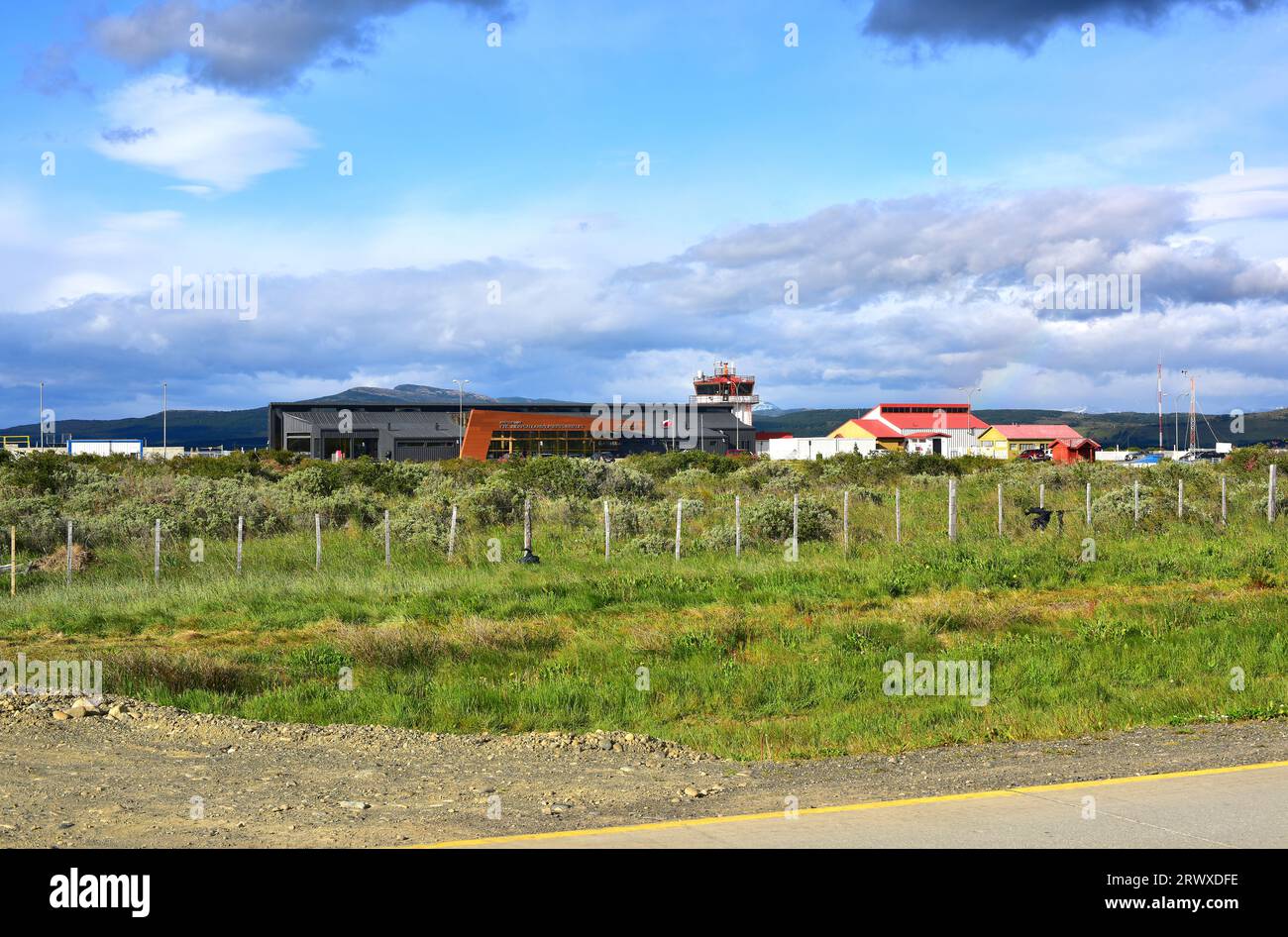Aerodromo Teniente Julio Gallardo. Puerto Natales, Magallanes y ...