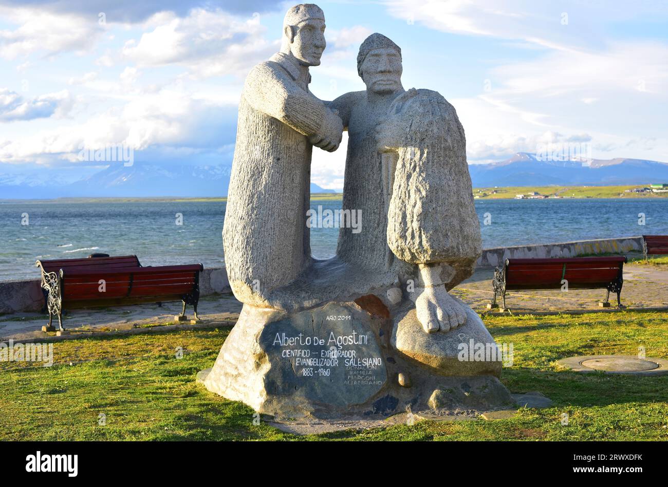 Puerto Natales, Monumento a Alberto De Agostini. Provincia de Ultima ...