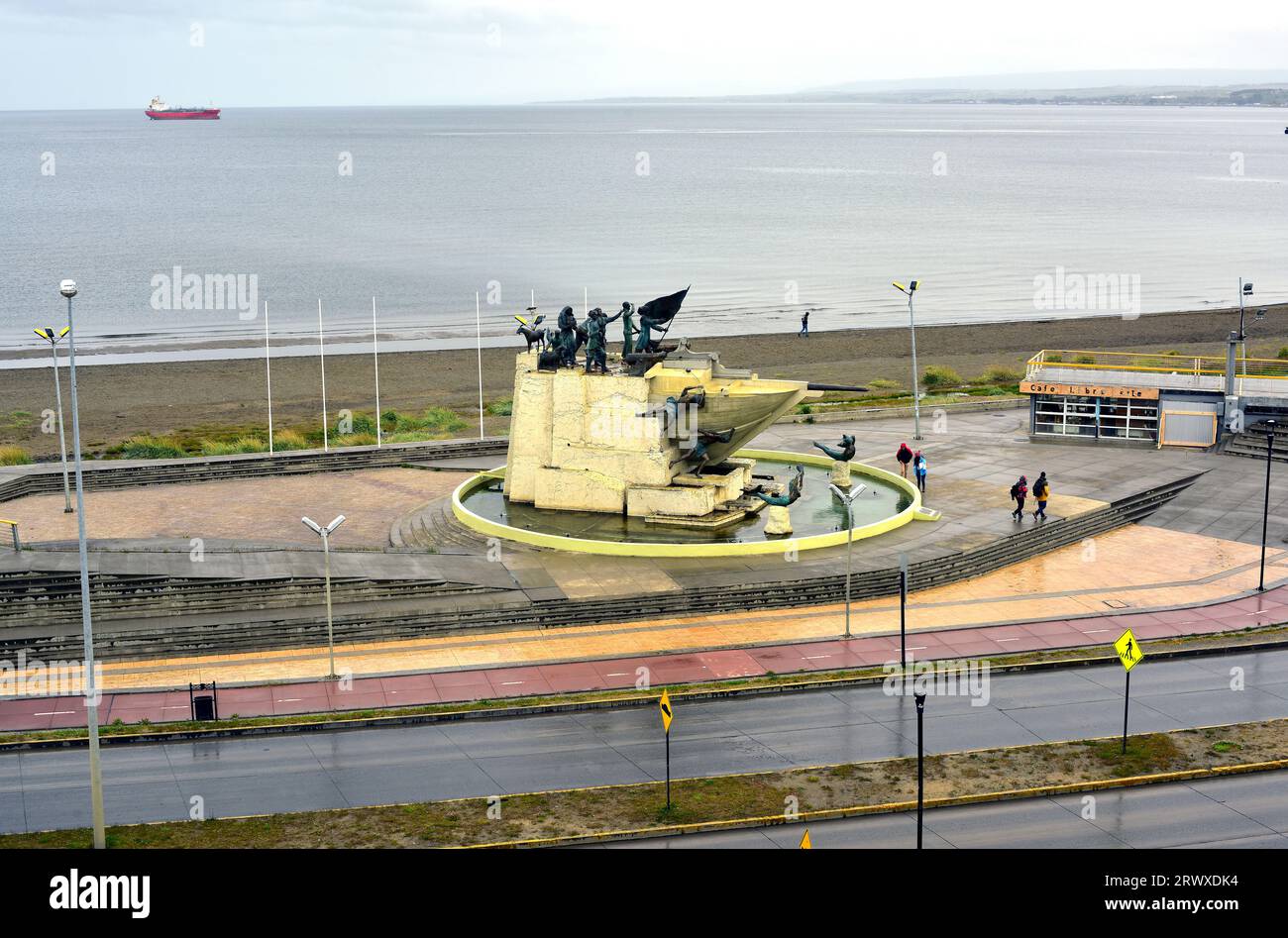 Punta Arenas, Monumento a los Tripulantes de la Goleta Ancud. Provincia ...