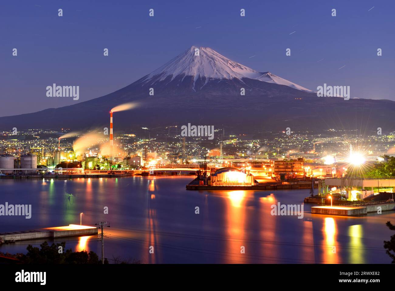 Fuji at dawn from Fujinokuni Tagonoura Port Park and the night view of ...