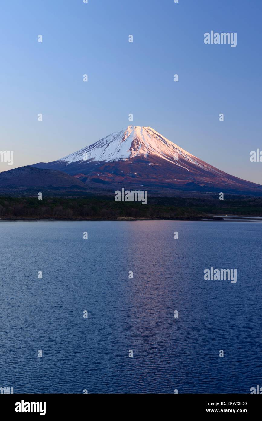 Fine view of mount fuji hi-res stock photography and images - Alamy