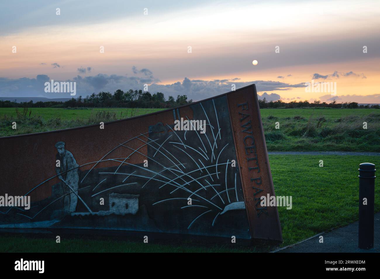 Sunset viewed from the edge of Consett, County Durham. Fawcett park ...