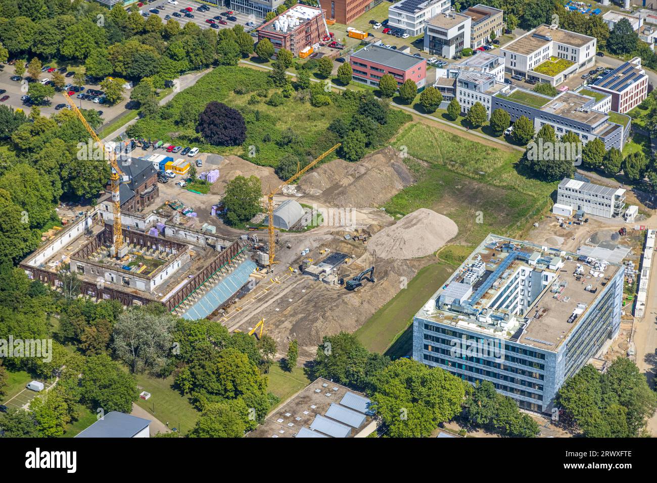 Construction site and new building at tz technisches zentrum rub hi-res ...