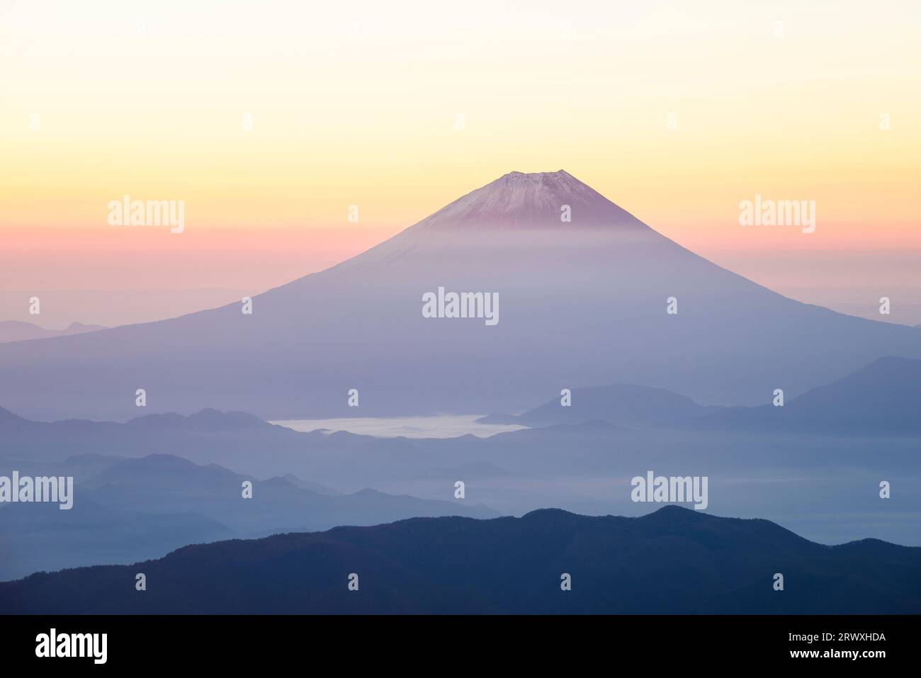 Mt. Fuji at dawn from North peak in Southern Alps, Yamanashi Stock ...