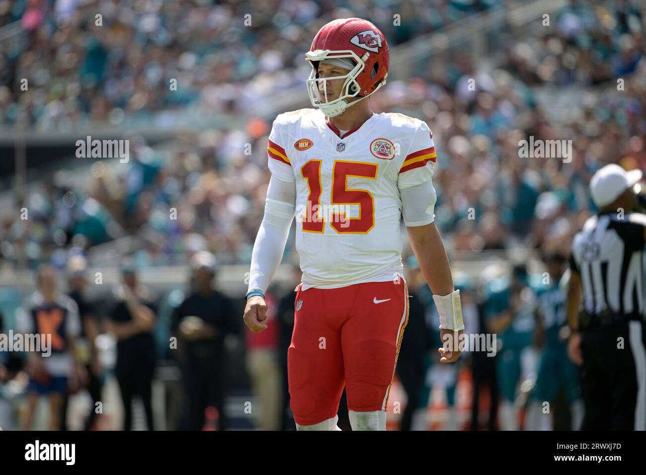 Kansas City Chiefs quarterback Patrick Mahomes (15) looks to the ...