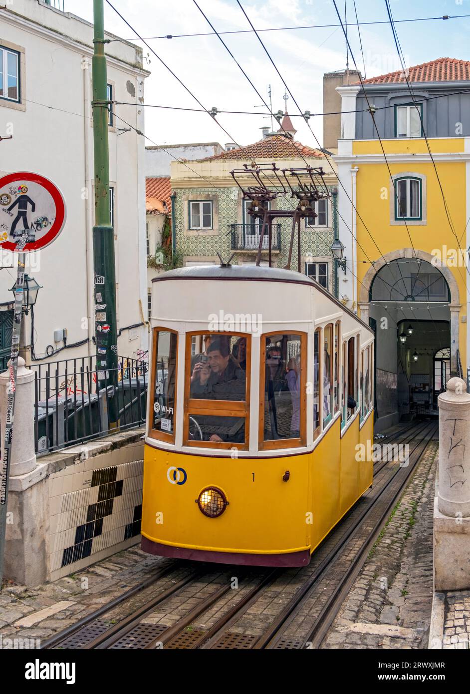 Ascensor da Bica Funicular, Lisbon, Portugal Stock Photo - Alamy