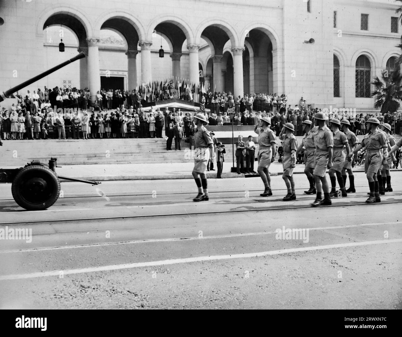 Eyes right, at the Los Angeles parade, in front of the city hall. Rare ...