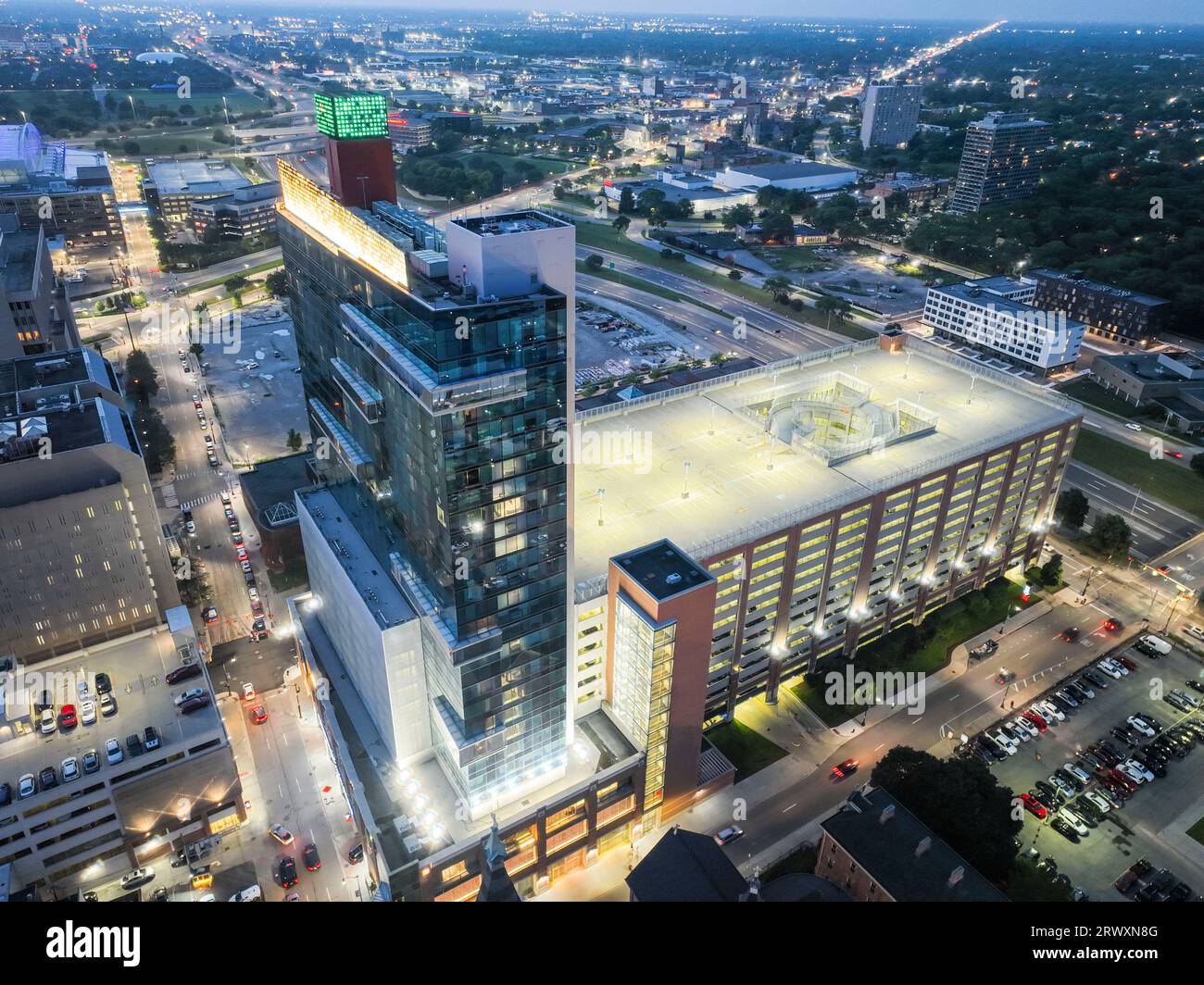 Featuring prominent architectural structures hi-res stock photography ...