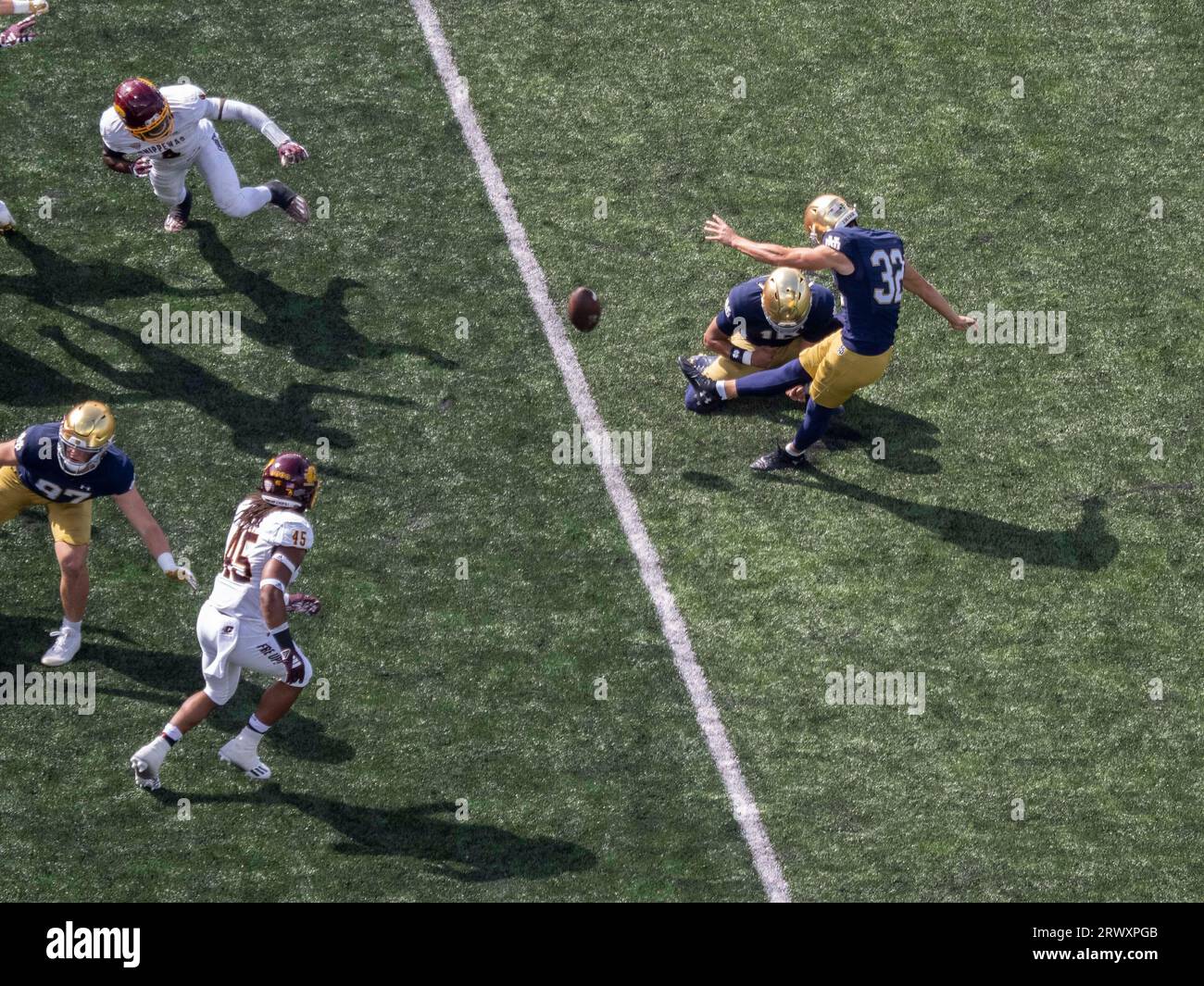 SOUTH BEND, IN - SEPTEMBER 16: Notre Dame Fighting Irish place kicker ...