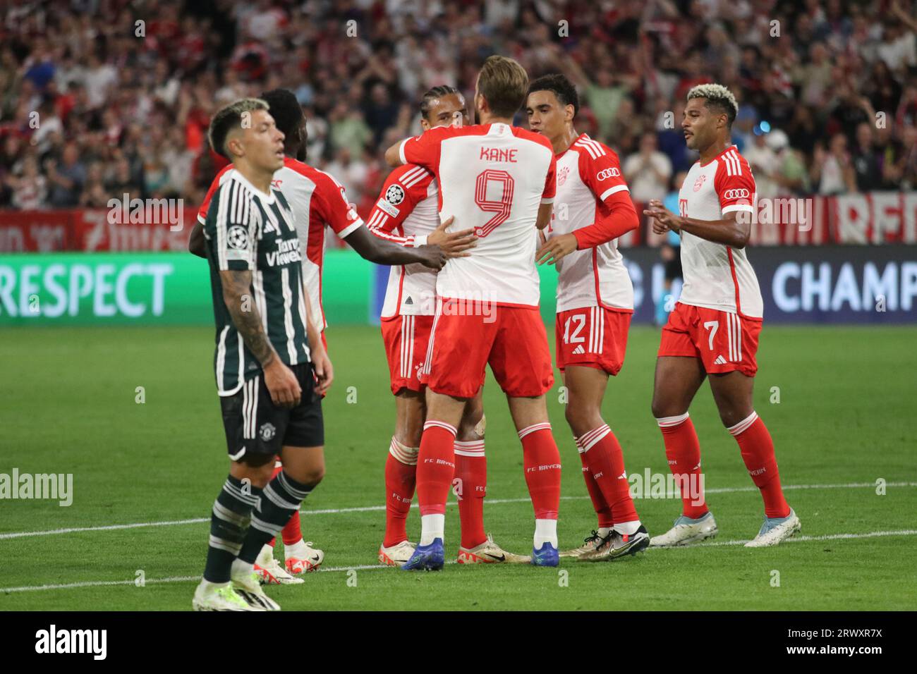 Bayern munich vs manchester united 1 0 hi-res stock photography and ...