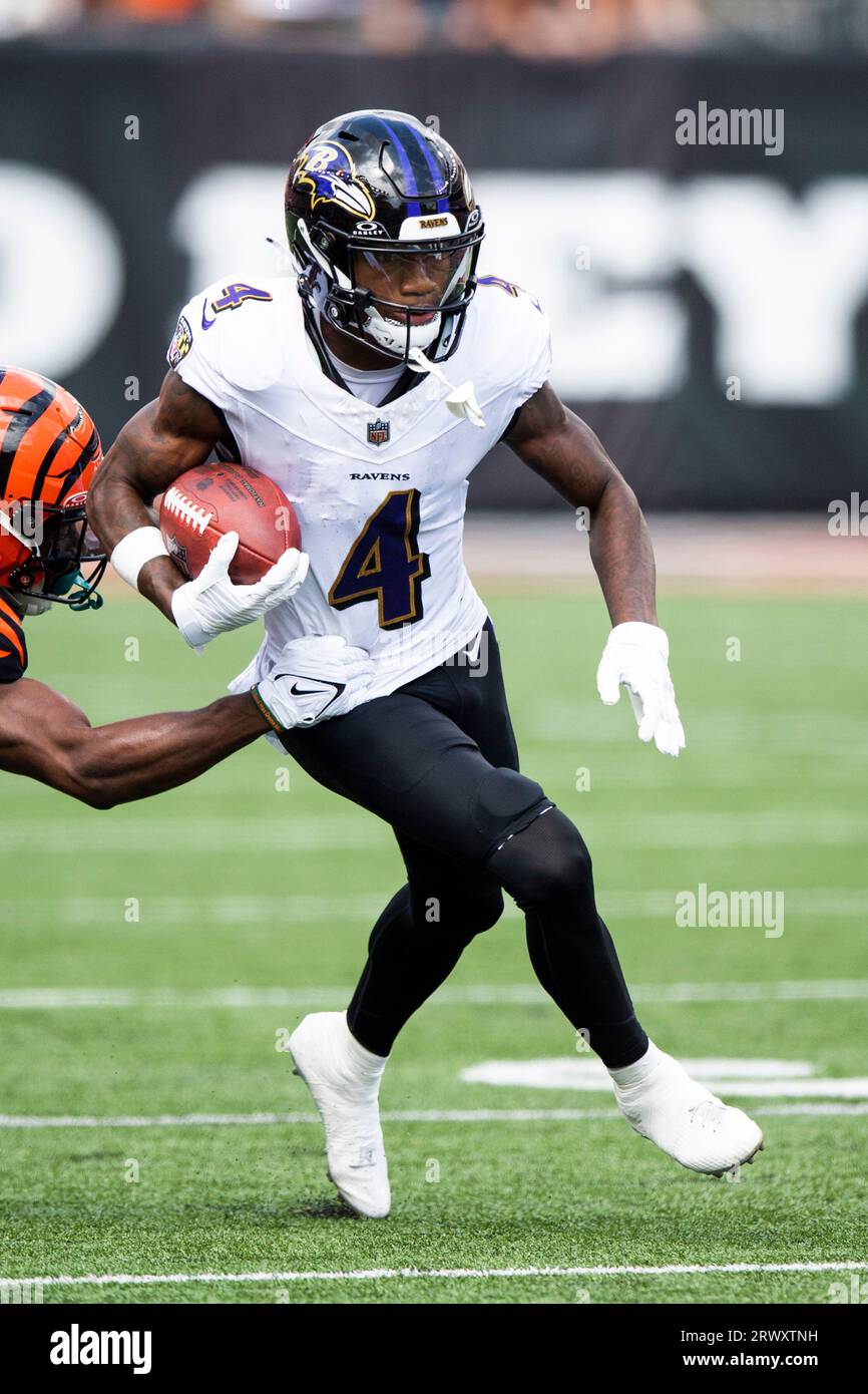 Baltimore Ravens wide receiver Zay Flowers (4) carries the ball during ...