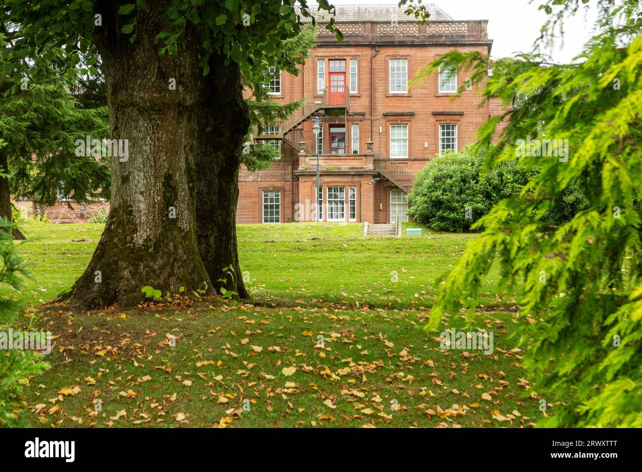 Crichton hall scotland hi-res stock photography and images - Alamy
