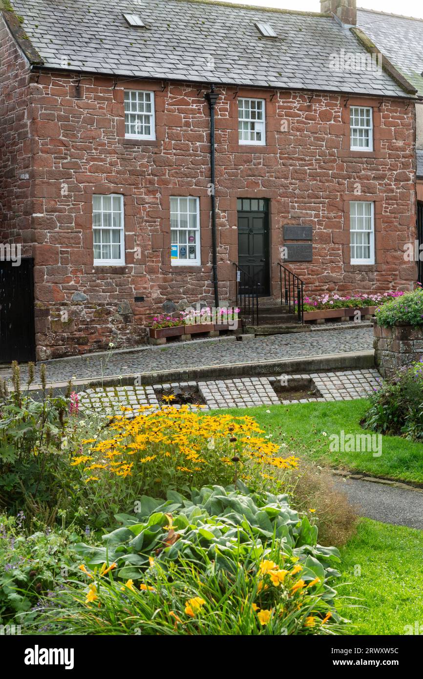 Robert Burns House the site of poet Robert Burns death in 1796 Stock ...