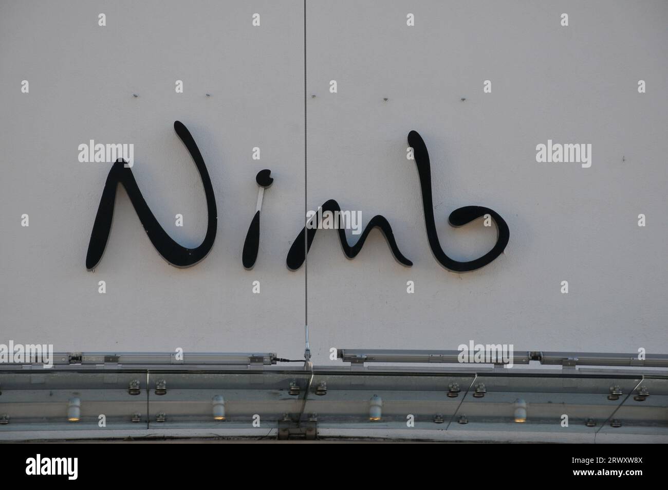 21 sept hi-res stock photography and images - Alamy